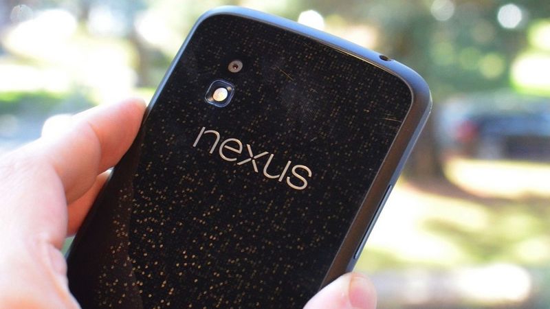 Le Nexus 4 reçoit officieusement Android 7.1 Nougat, youpi