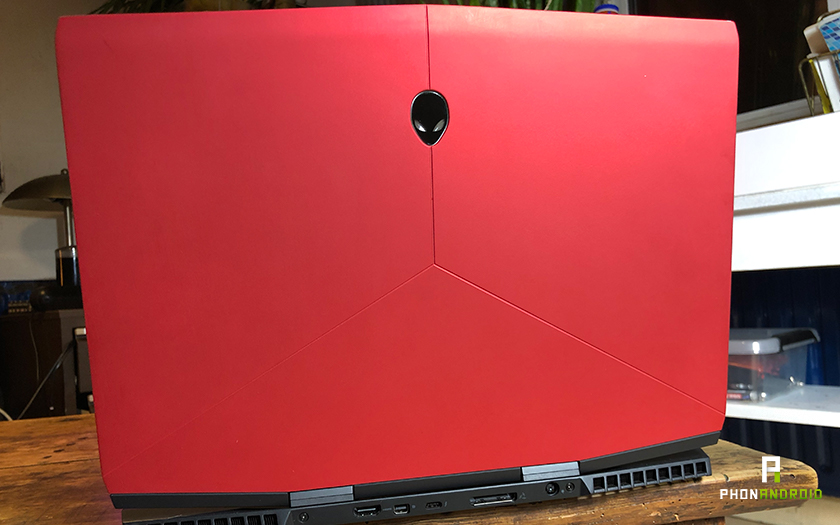 Test de l'Alienware m15 : une puissance redoutable dans un design fin ...