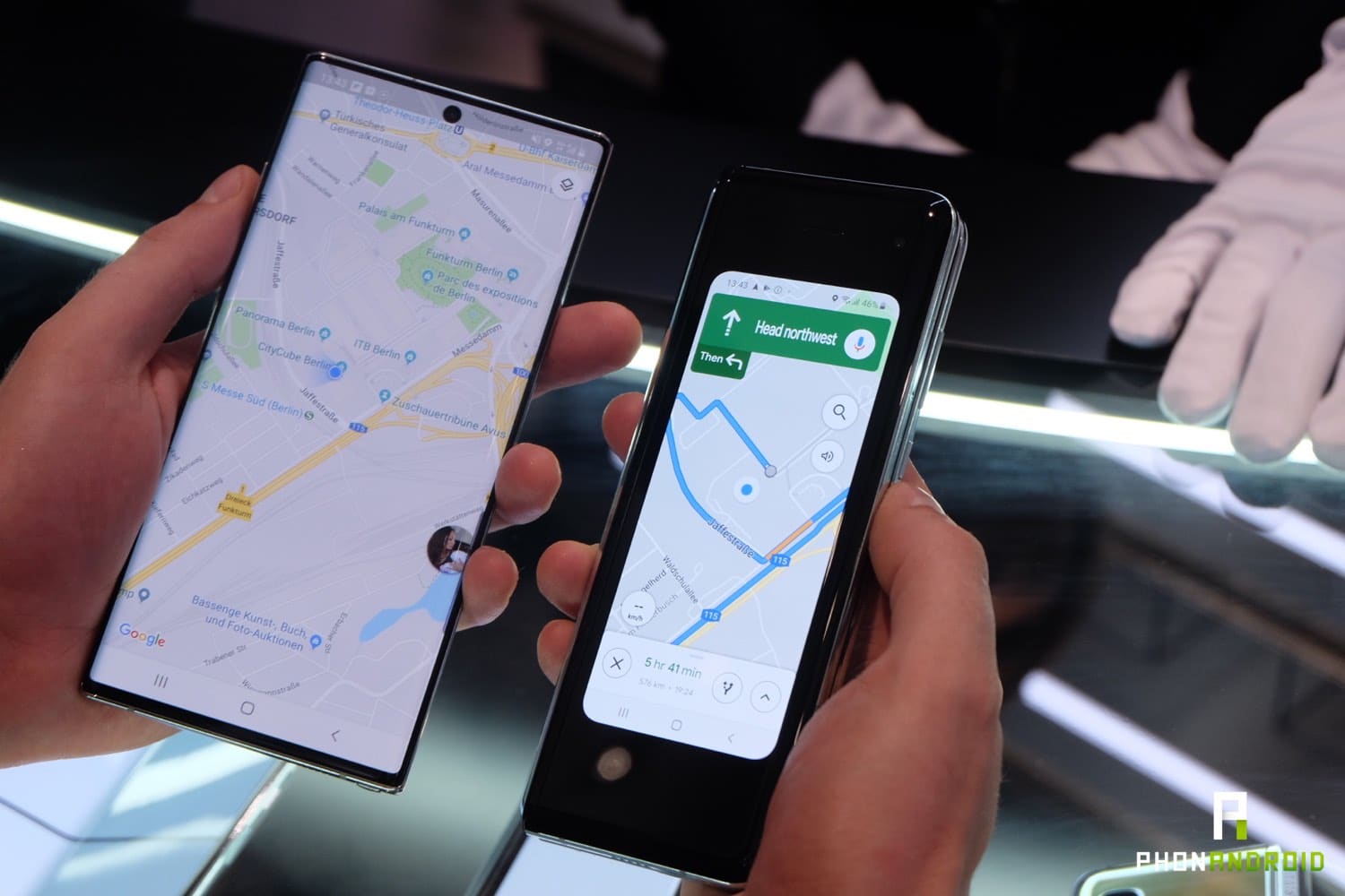 IFA 2019 : prise en main du Galaxy Fold, le smartphone pliable de Samsung