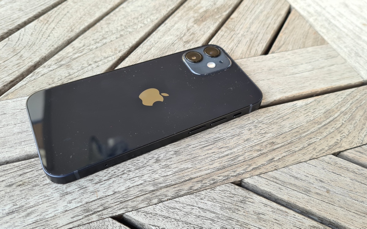 Test Apple iPhone 12 Mini : « petit pimousse au rapport