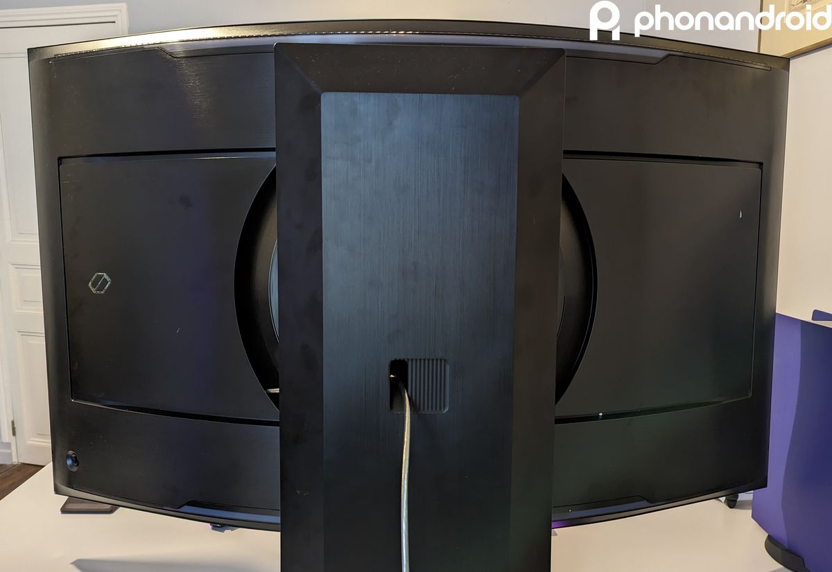 Test Samsung Odyssey Ark : un écran hors-normes et imparfait