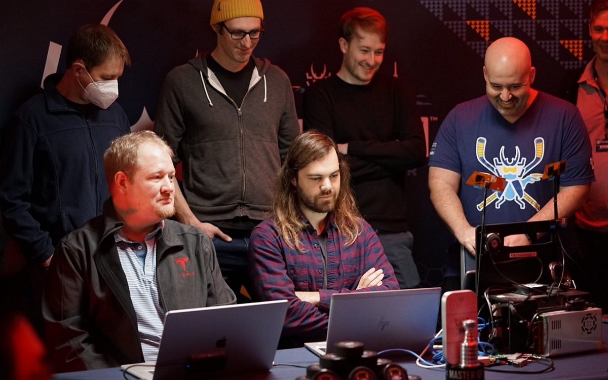 Une Tesla Model 3 piratée, les hackers repartent avec la voiture