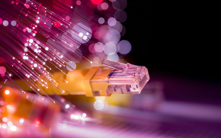 L'aide pour le raccordement à la fibre optique se précise, mais il ...
