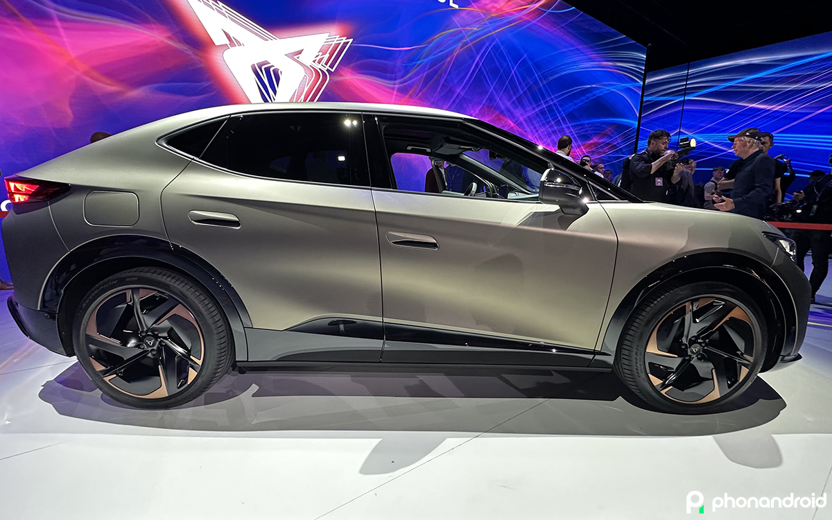 Cupra dévoile la Tavascan, un SUV coupé 100 % électrique très prometteur
