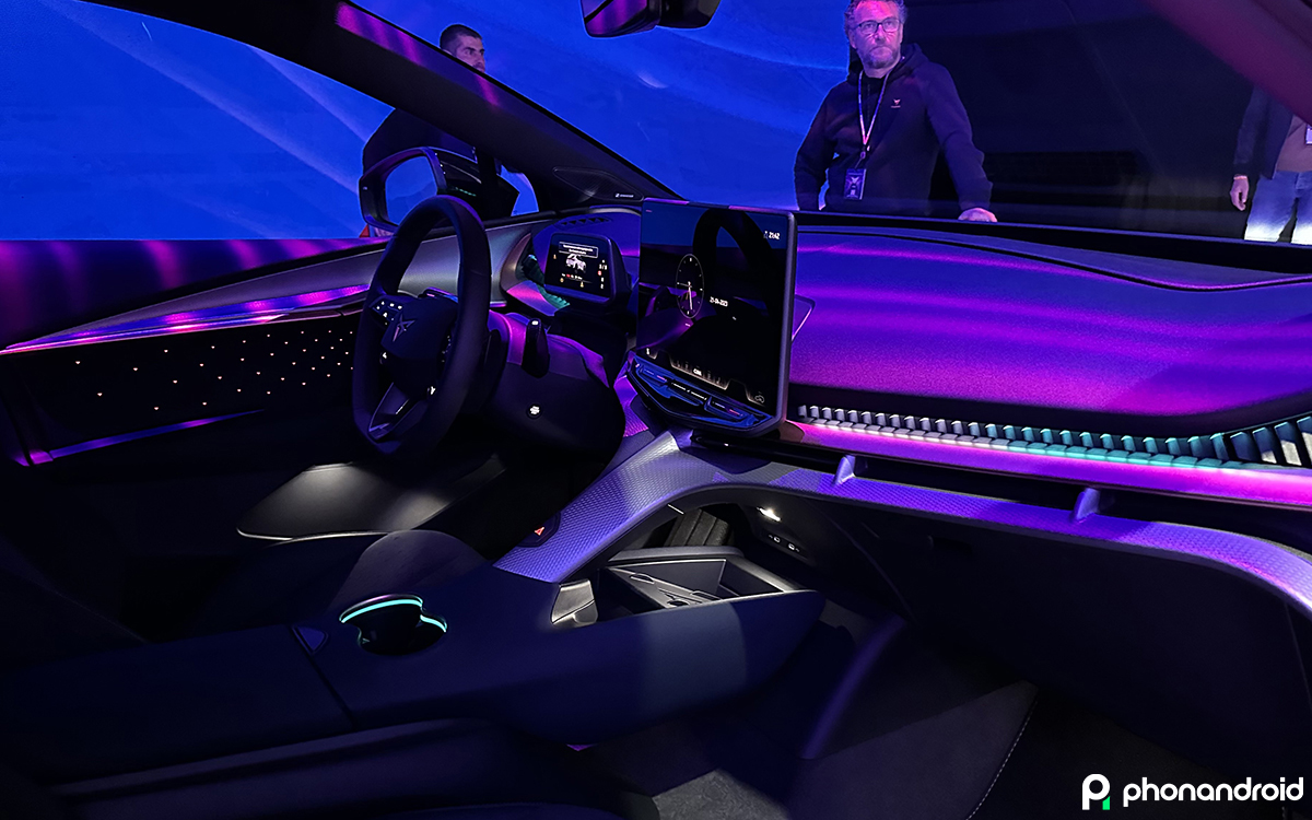 Cupra dévoile la Tavascan, un SUV coupé 100 % électrique très prometteur