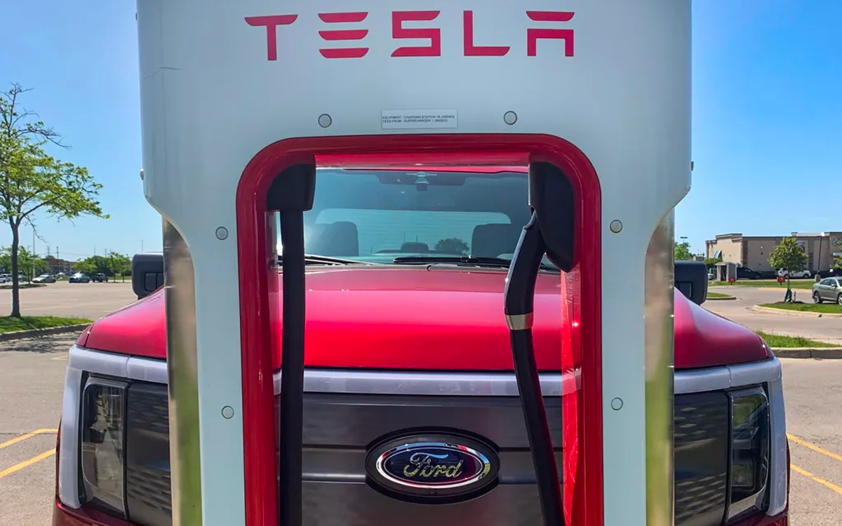 Tesla : les voitures électriques Ford obtiennent un accès au réseau ...