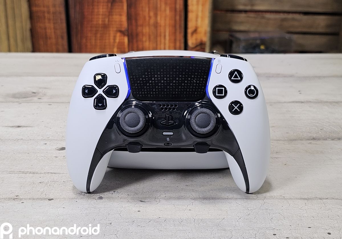 PS5 : on a testé les meilleures manettes pros, voici notre sélection