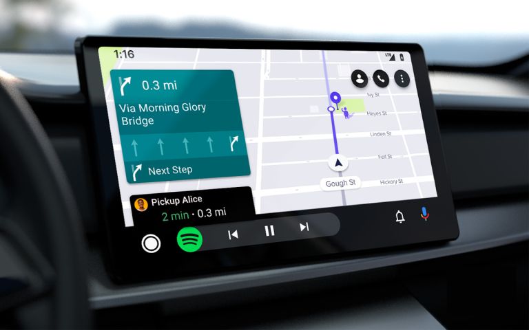 Le Google Assistant fait peau neuve sur Android Automotive