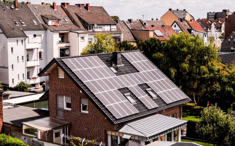 Ce matériau transforme une maison en batterie géante pour stocker de l ...