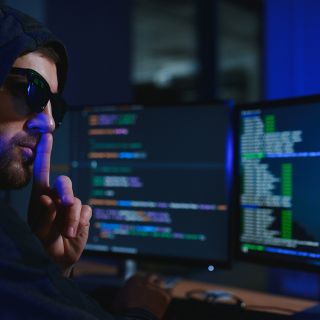 IPTV : des hackers ont trouvé comment désactiver les box illégales à ...