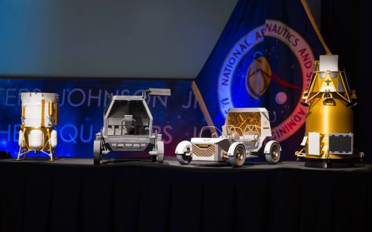 Rovers, drones, habitat : la NASA officialise sa base permanente sur la ...