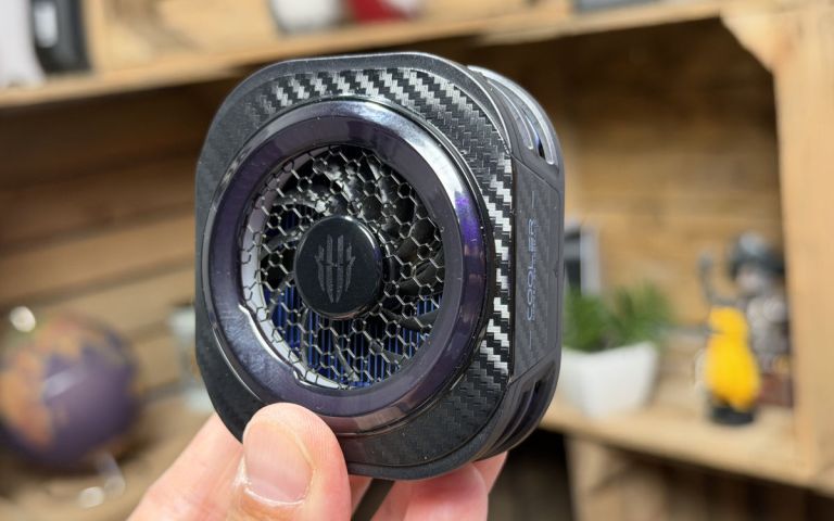 Notre test du Cooler Pro 8, le ventilateur pour smartphone gaming de ...